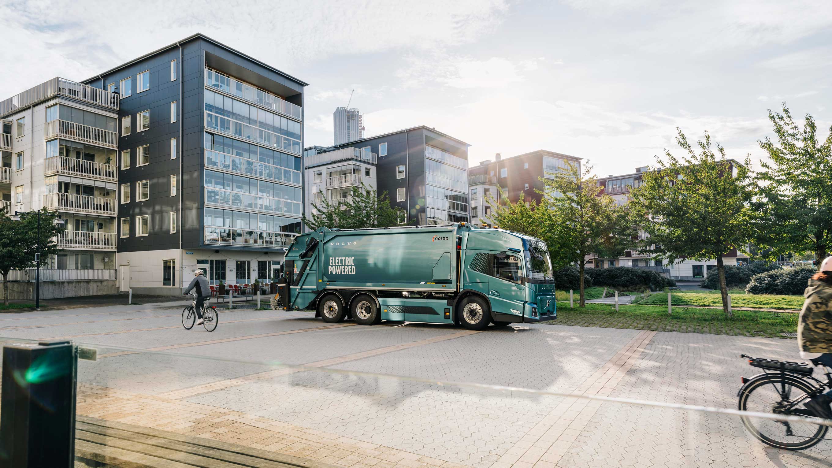 Safety & Security | Volvo Trucks